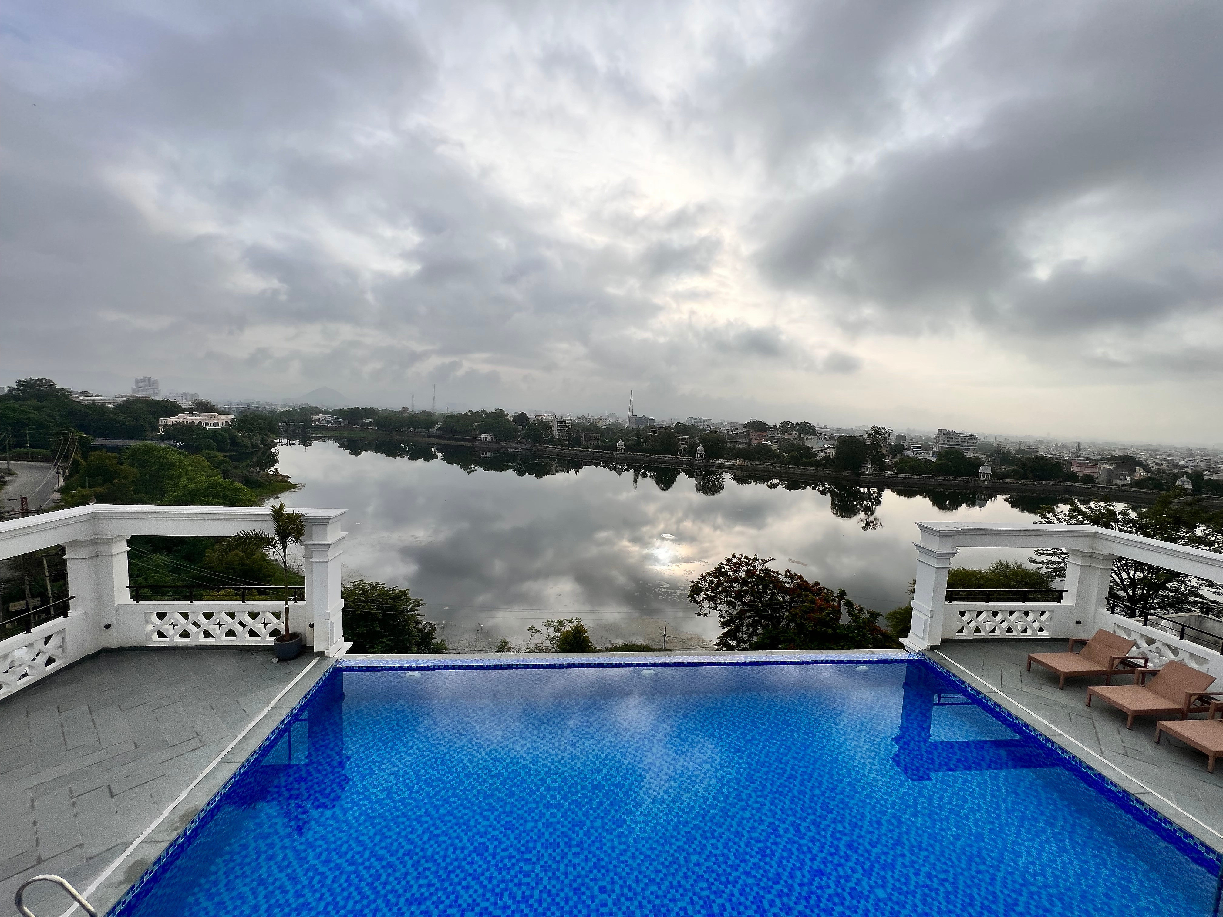 Brahma Niwas- Best Lake View Hotel in Udaipur 𝗕𝗢𝗢𝗞 Udaipur Hotel 𝘄𝗶𝘁𝗵 ...