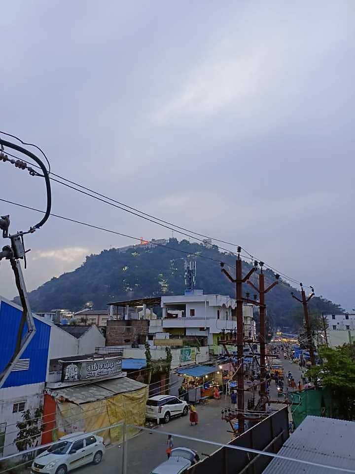 VPS GRAND, PALANI 𝗕𝗢𝗢𝗞 Palani Hotel 𝘄𝗶𝘁𝗵 𝗙𝗥𝗘𝗘 𝗖𝗮𝗻𝗰𝗲𝗹𝗹𝗮𝘁𝗶𝗼𝗻