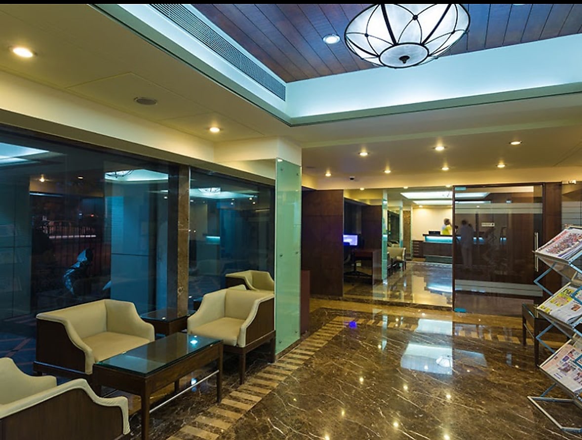 Ginger Thane 𝗕𝗢𝗢𝗞 Thane Hotel 𝘄𝗶𝘁𝗵 𝗙𝗥𝗘𝗘 𝗖𝗮𝗻𝗰𝗲𝗹𝗹𝗮𝘁𝗶𝗼𝗻