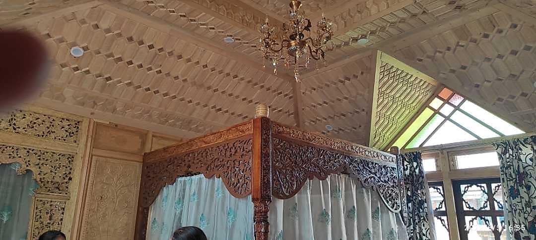 Luxury Prince of Kashmir Best Rates on Srinagar Hotel Deals, Reviews ...