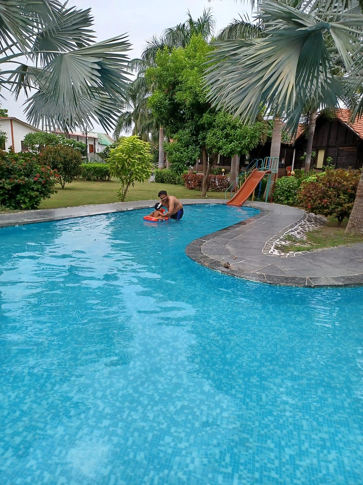 Nammadus Waterfront Resort (90 Km away from Indore) 𝗕𝗢𝗢𝗞 Dhamnod Resort ...