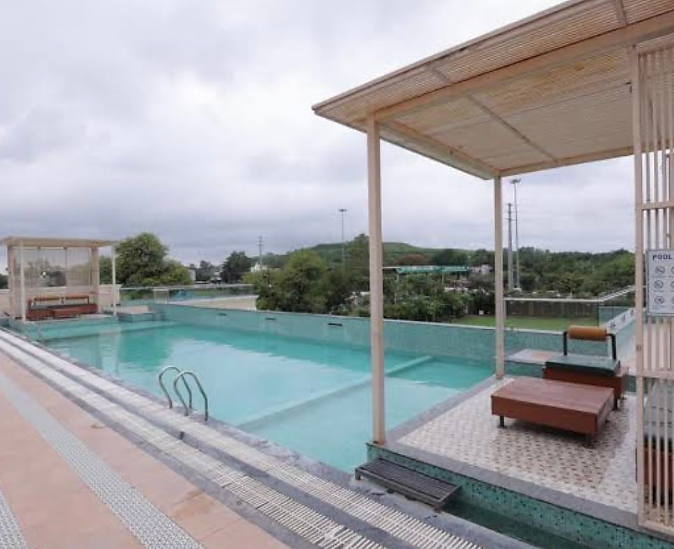 Clarion Inn Indore | Indore Hotel BOOK @ ₹1