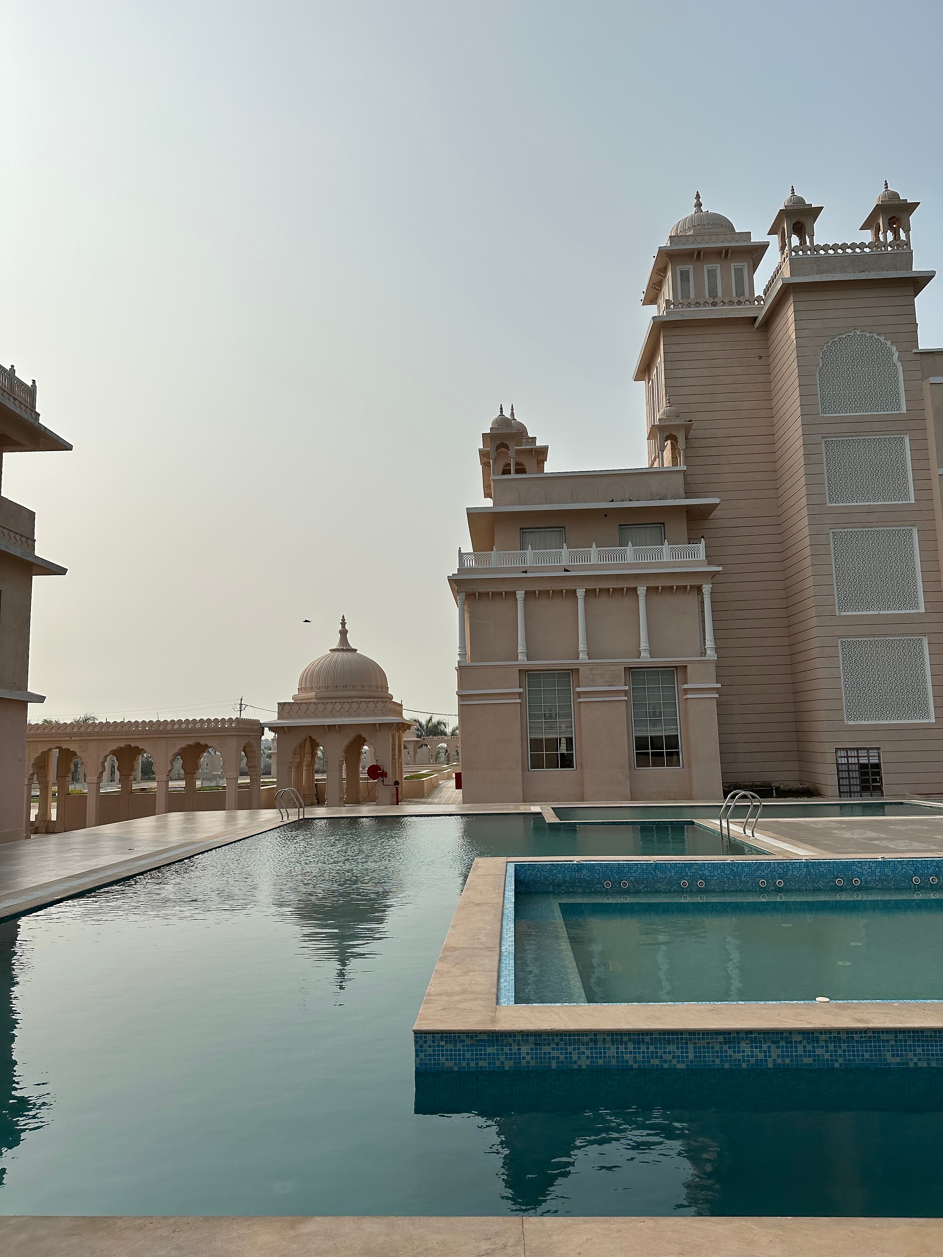 The Utopia Resort 𝗕𝗢𝗢𝗞 Sanchi Hotel 𝘄𝗶𝘁𝗵 𝗙𝗥𝗘𝗘 𝗖𝗮𝗻𝗰𝗲𝗹𝗹𝗮𝘁𝗶𝗼𝗻