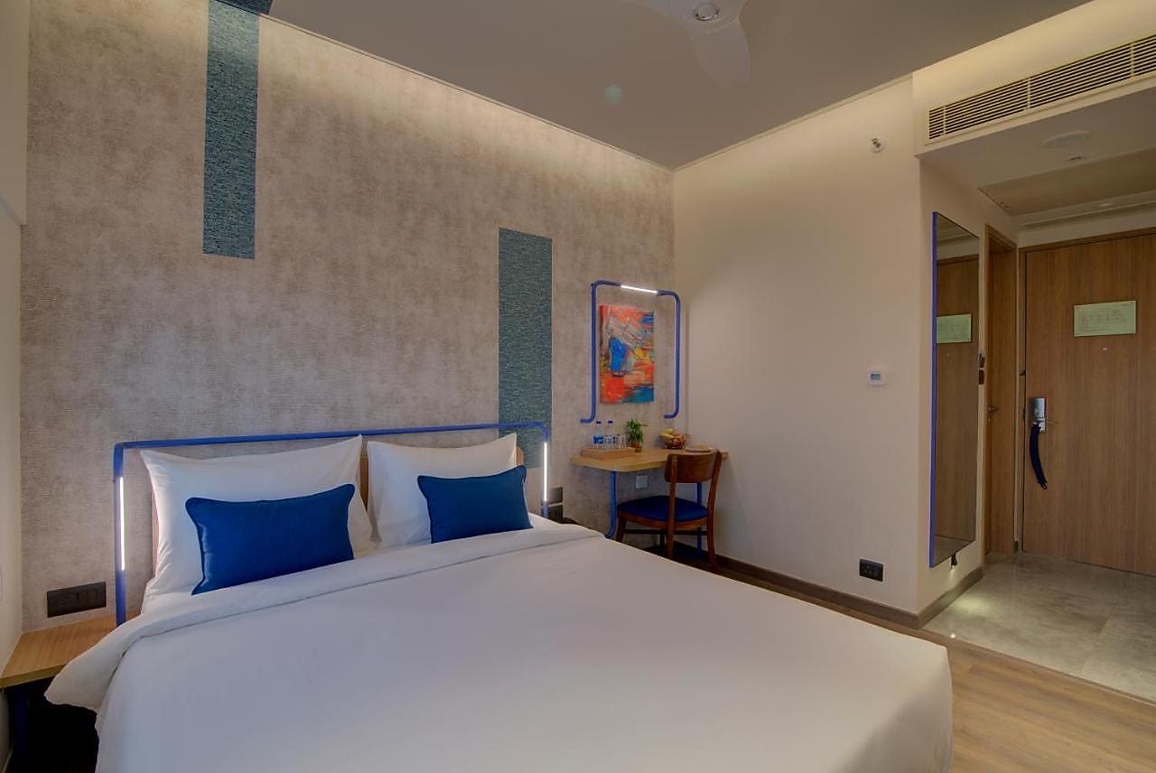 7 Apple Hotel Nashik 100% Money Back 𝗕𝗢𝗢𝗞 Nashik Hotel 𝘄𝗶𝘁𝗵 ₹𝟬 𝗣𝗔𝗬𝗠𝗘𝗡𝗧