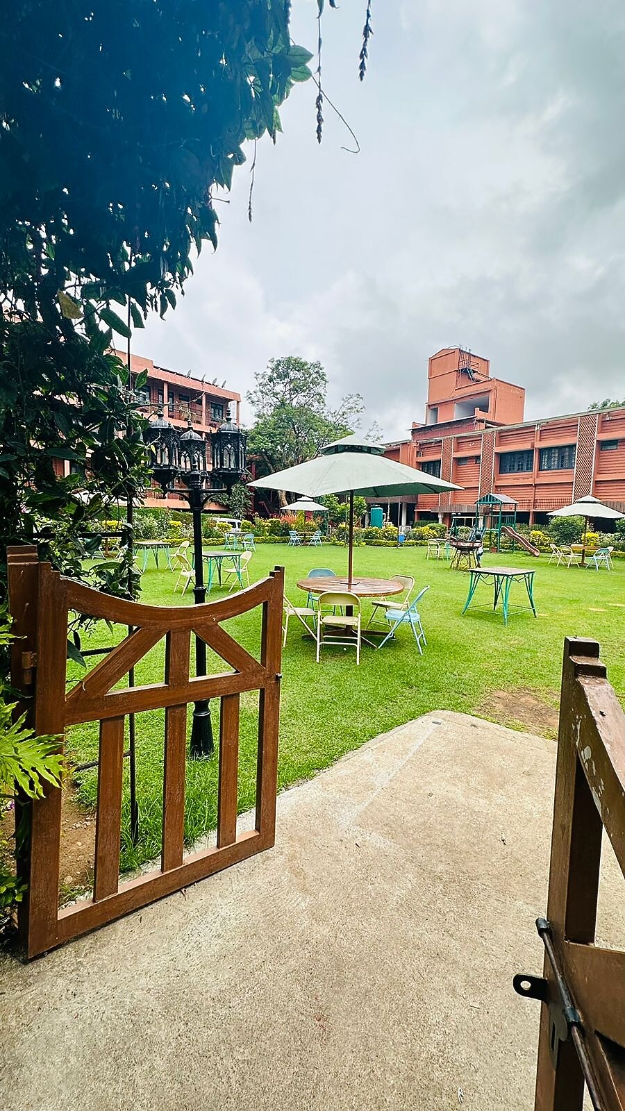 The HighGarden 𝗕𝗢𝗢𝗞 Coonoor Hotel 𝘄𝗶𝘁𝗵 𝗙𝗥𝗘𝗘 𝗖𝗮𝗻𝗰𝗲𝗹𝗹𝗮𝘁𝗶𝗼𝗻
