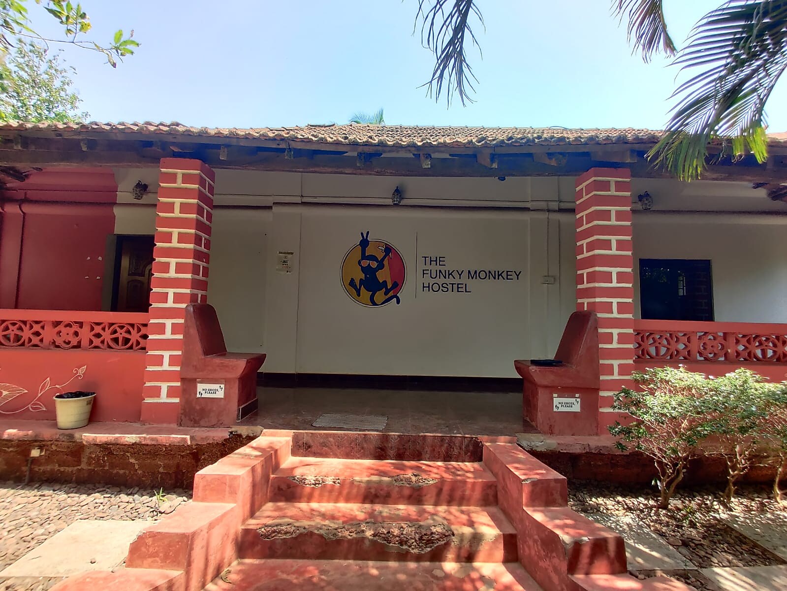 The Funky Monkey Hostel 𝗕𝗢𝗢𝗞 Goa Hostel 𝘄𝗶𝘁𝗵 ₹𝟬 𝗣𝗔𝗬𝗠𝗘𝗡𝗧