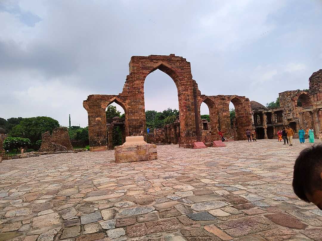 The Prada Hotel 𝗕𝗢𝗢𝗞 Rohtak Hotel 𝘄𝗶𝘁𝗵 𝗙𝗥𝗘𝗘 𝗖𝗮𝗻𝗰𝗲𝗹𝗹𝗮𝘁𝗶𝗼𝗻