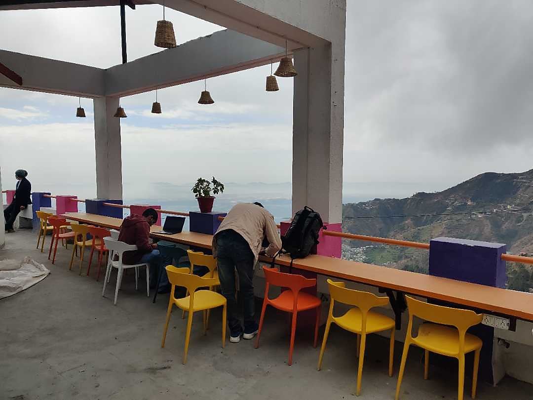 goSTOPS Mussoorie, Picture Palace | Mussoorie Hostel BOOK @ ₹1