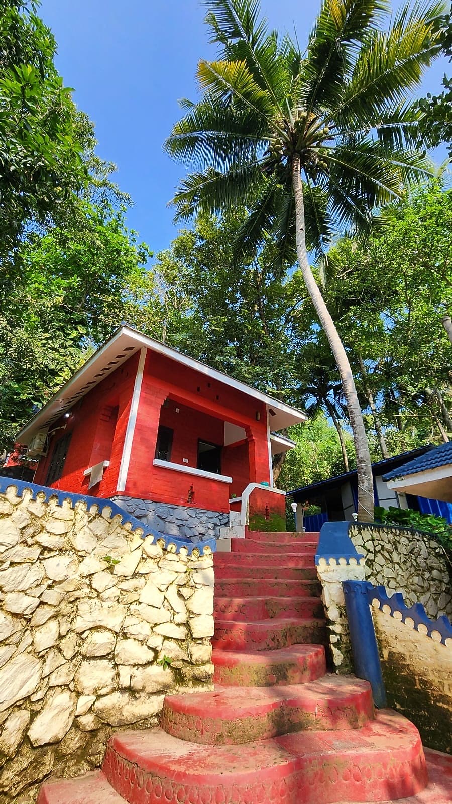 VIP Garden Resort 𝗕𝗢𝗢𝗞 Varkala Lodge 𝘄𝗶𝘁𝗵 𝗙𝗥𝗘𝗘 𝗖𝗮𝗻𝗰𝗲𝗹𝗹𝗮𝘁𝗶𝗼𝗻