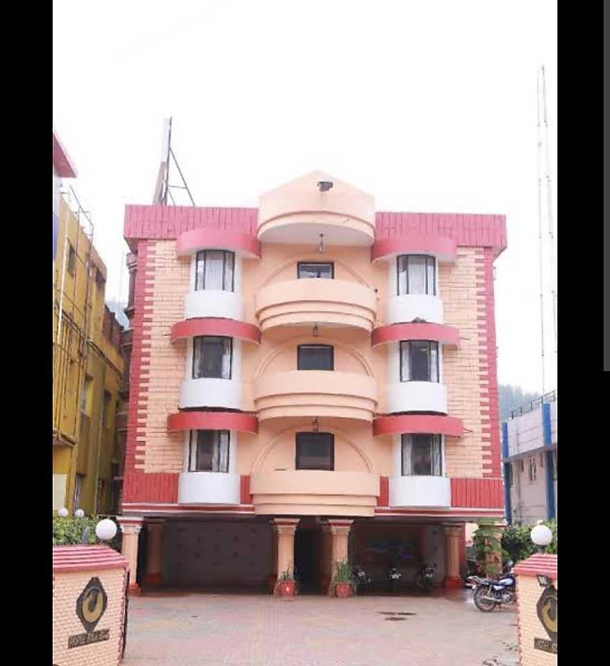 Hotel Blue Bird 𝗕𝗢𝗢𝗞 Ooty Hotel 𝘄𝗶𝘁𝗵 𝗙𝗥𝗘𝗘 𝗖𝗮𝗻𝗰𝗲𝗹𝗹𝗮𝘁𝗶𝗼𝗻