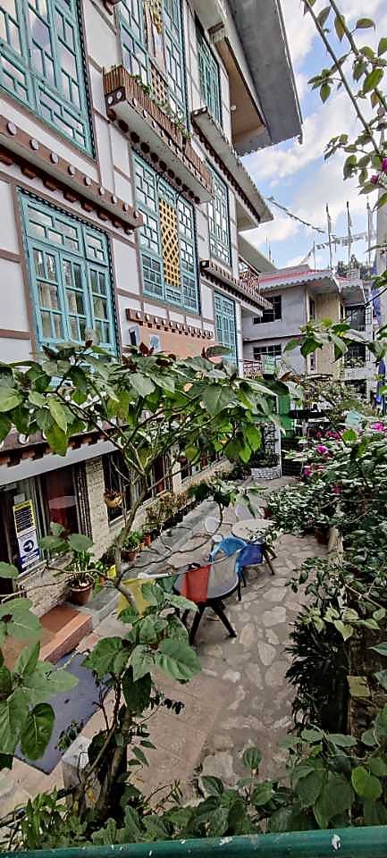 Hotel Garuda Best Rates on Pelling Hotel Deals, Reviews & Photos