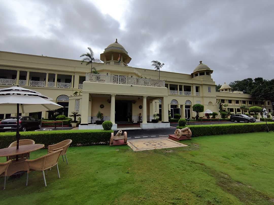 The Lalit Laxmi vilas palace 𝗕𝗢𝗢𝗞 Udaipur Hotel 𝘄𝗶𝘁𝗵 ₹𝟬 𝗣𝗔𝗬𝗠𝗘𝗡𝗧