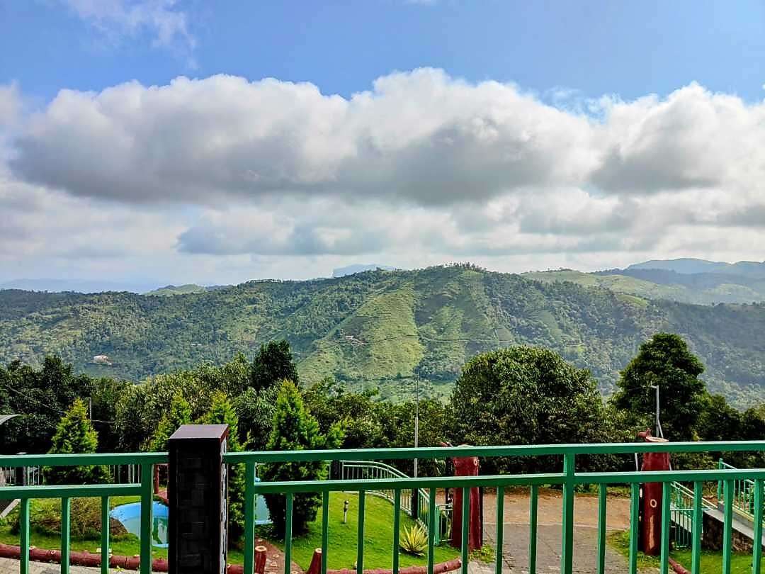Sapphire Mansion Vagamon 𝗕𝗢𝗢𝗞 Vagamon Homestay 𝘄𝗶𝘁𝗵 𝗙𝗥𝗘𝗘 𝗖𝗮𝗻𝗰𝗲𝗹𝗹𝗮𝘁𝗶𝗼𝗻