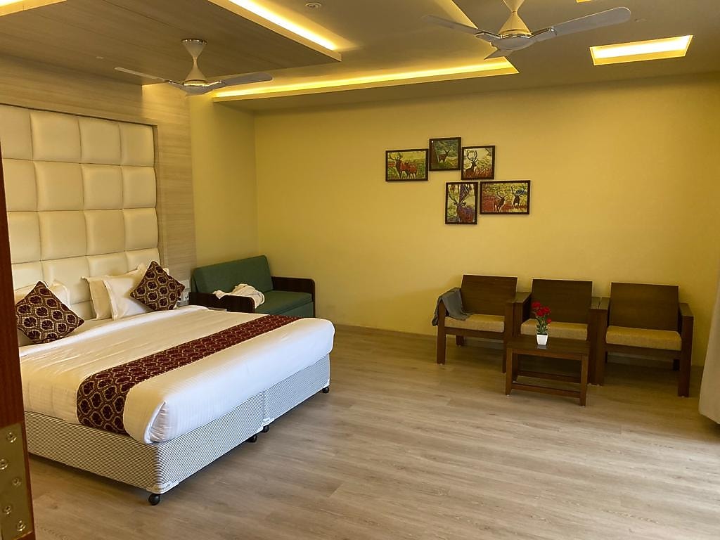 Woodnote 𝗕𝗢𝗢𝗞 Thekkady Resort 𝘄𝗶𝘁𝗵 𝗙𝗥𝗘𝗘 𝗖𝗮𝗻𝗰𝗲𝗹𝗹𝗮𝘁𝗶𝗼𝗻