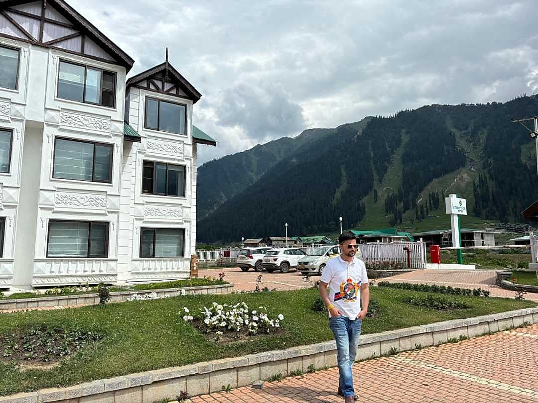 Lemon Tree Hotel Sonamarg 𝗕𝗢𝗢𝗞 Sonmarg Hotel 𝘄𝗶𝘁𝗵 𝗙𝗥𝗘𝗘 𝗖𝗮𝗻𝗰𝗲𝗹𝗹𝗮𝘁𝗶𝗼𝗻