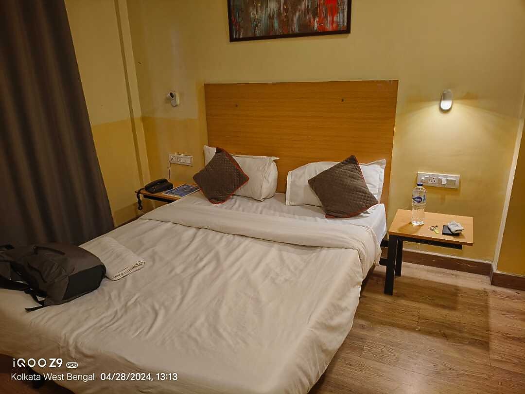 Hotel Consulate By BookMeriHotel 𝗕𝗢𝗢𝗞 Kolkata Hotel 𝘄𝗶𝘁𝗵 𝗙𝗥𝗘𝗘 𝗖𝗮𝗻𝗰𝗲𝗹𝗹𝗮𝘁𝗶𝗼𝗻