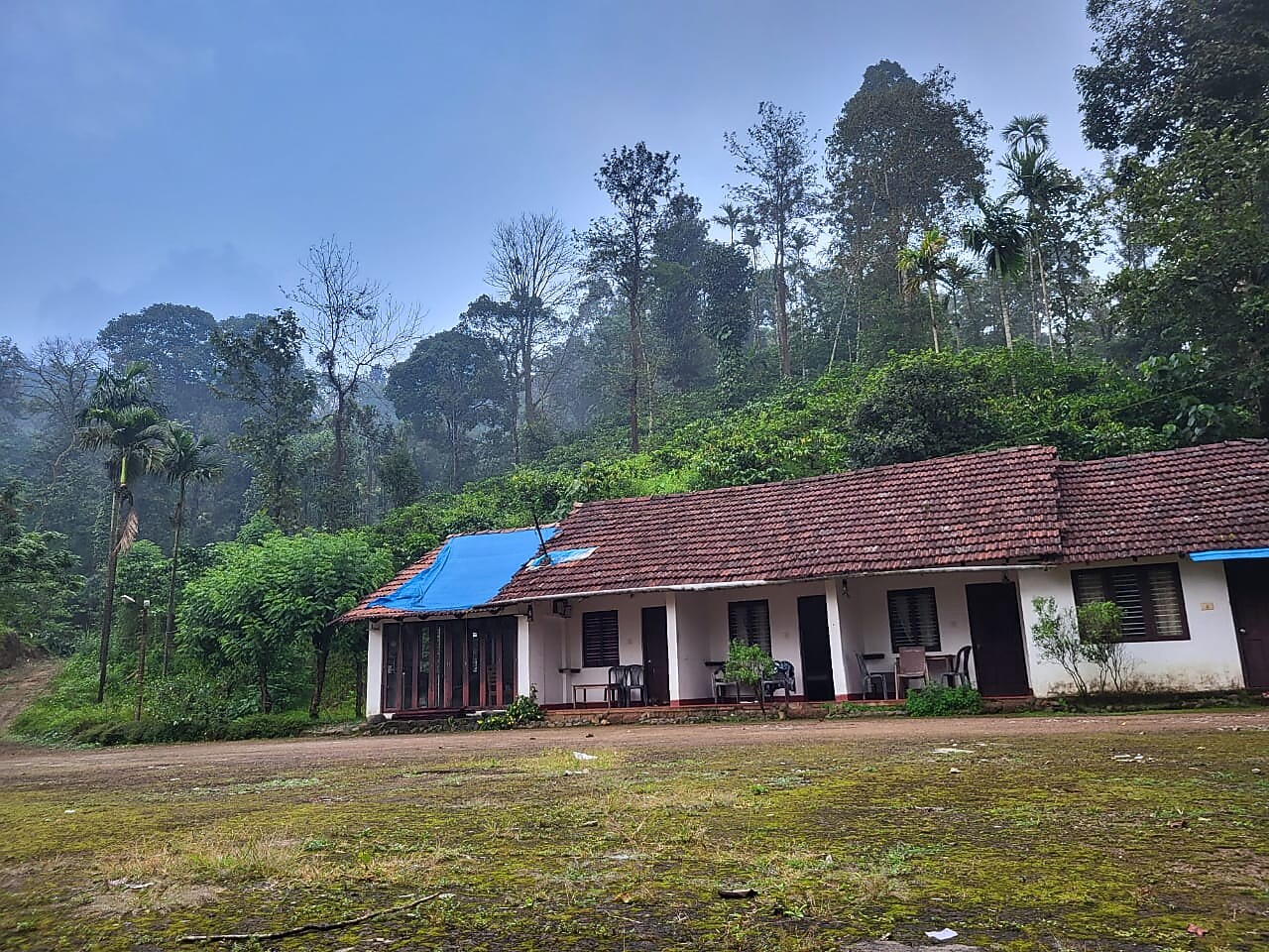 Raj Estate Stay 𝗕𝗢𝗢𝗞 Coorg Farm House 𝘄𝗶𝘁𝗵 𝗙𝗥𝗘𝗘 𝗖𝗮𝗻𝗰𝗲𝗹𝗹𝗮𝘁𝗶𝗼𝗻
