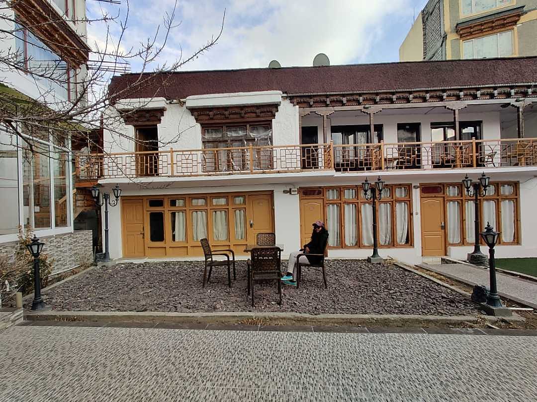 Singge Palace Hotel 𝗕𝗢𝗢𝗞 Leh Hotel 𝘄𝗶𝘁𝗵 𝗙𝗥𝗘𝗘 𝗖𝗮𝗻𝗰𝗲𝗹𝗹𝗮𝘁𝗶𝗼𝗻