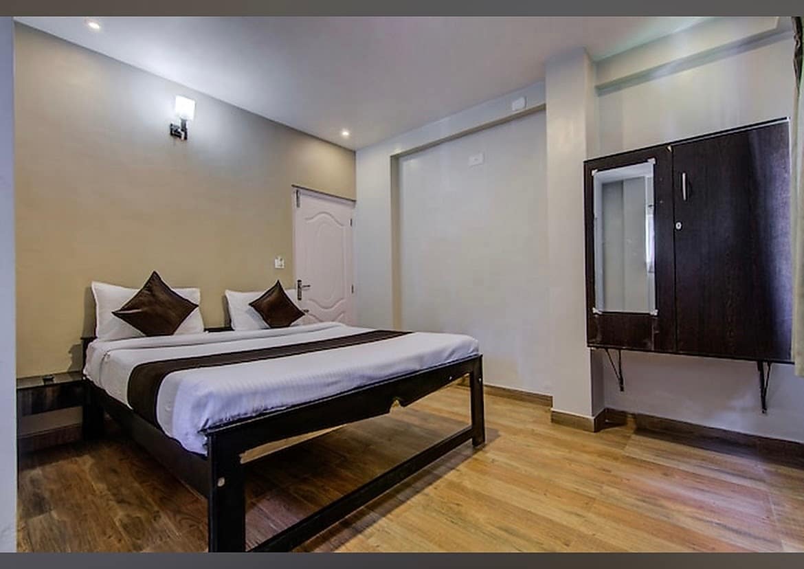 The Venus Residency 𝗕𝗢𝗢𝗞 Ooty Holiday Home 𝘄𝗶𝘁𝗵 𝗙𝗥𝗘𝗘 𝗖𝗮𝗻𝗰𝗲𝗹𝗹𝗮𝘁𝗶𝗼𝗻