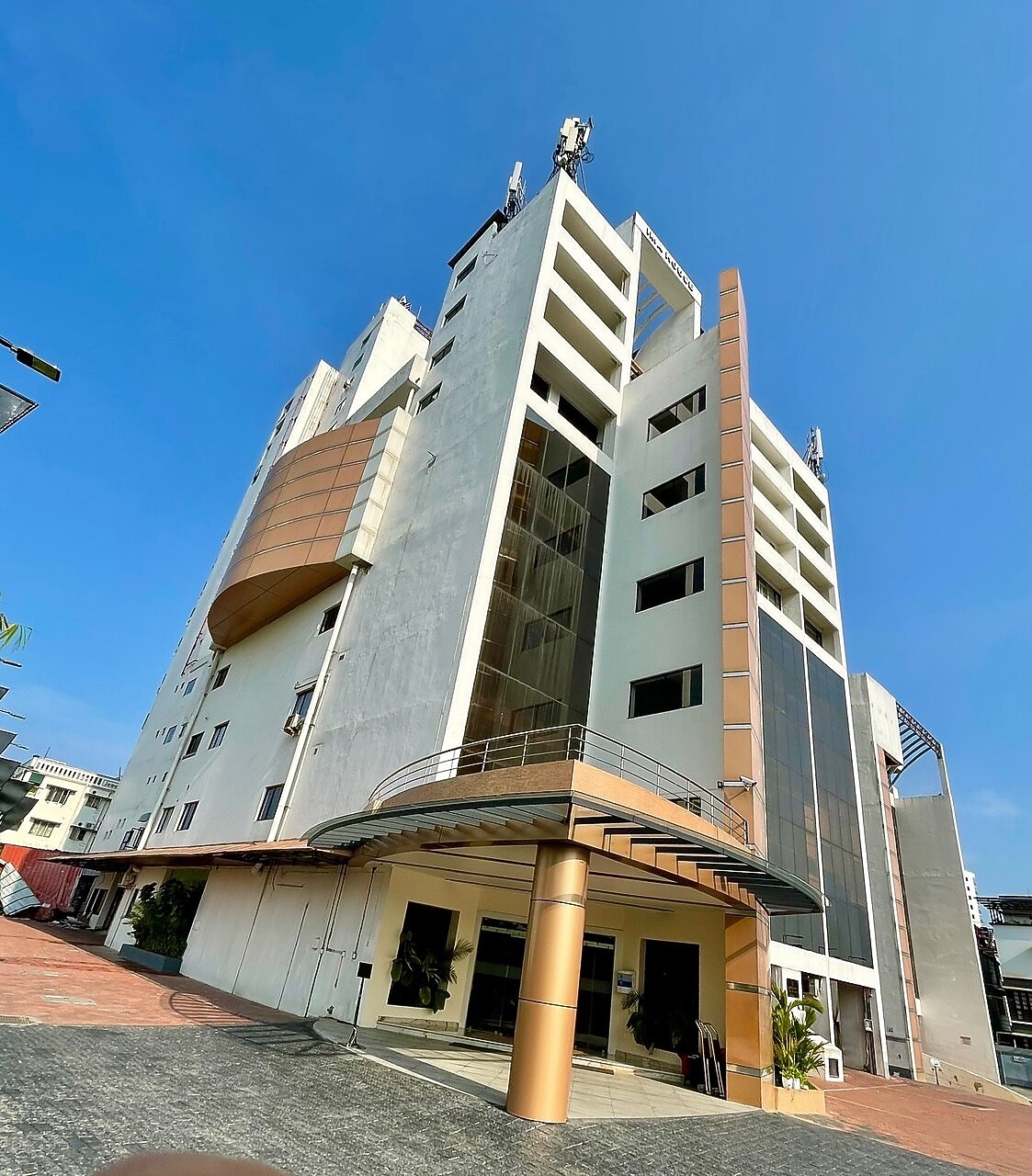 IMA House 𝗕𝗢𝗢𝗞 Cochin Hotel 𝘄𝗶𝘁𝗵 ₹𝟬 𝗣𝗔𝗬𝗠𝗘𝗡𝗧