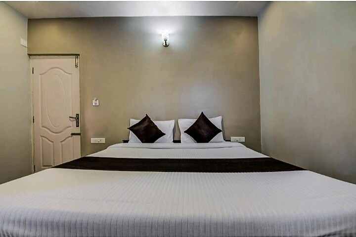 The Venus Residency 𝗕𝗢𝗢𝗞 Ooty Holiday Home 𝘄𝗶𝘁𝗵 𝗙𝗥𝗘𝗘 𝗖𝗮𝗻𝗰𝗲𝗹𝗹𝗮𝘁𝗶𝗼𝗻