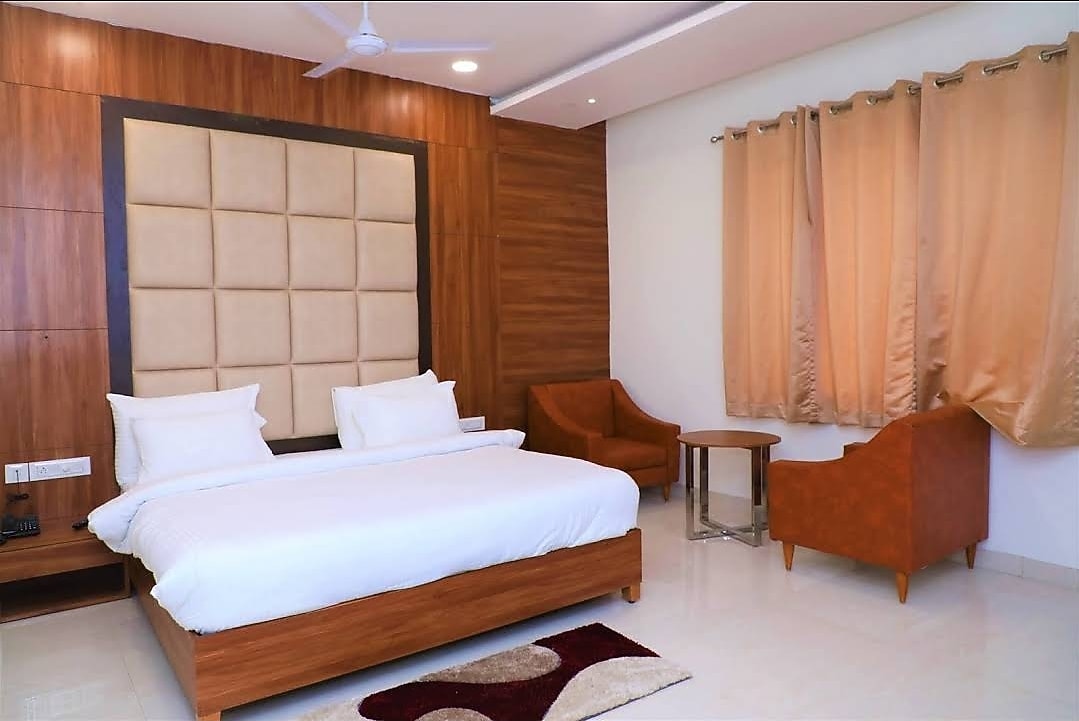 Hotel Pradeep Star Inn 𝗕𝗢𝗢𝗞 Gorakhpur Hotel 𝘄𝗶𝘁𝗵 𝗙𝗥𝗘𝗘 𝗖𝗮𝗻𝗰𝗲𝗹𝗹𝗮𝘁𝗶𝗼𝗻