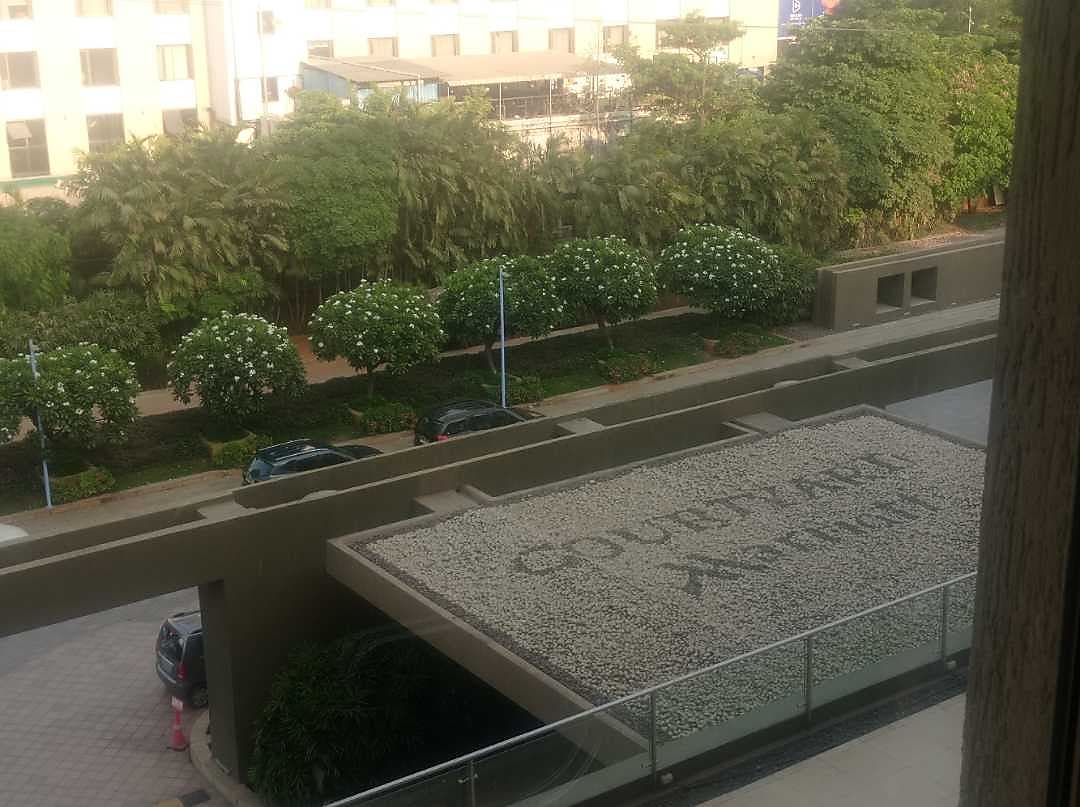 Courtyard by Marriott Pune Hinjewadi Best Rates on Pune Hotel Deals ...