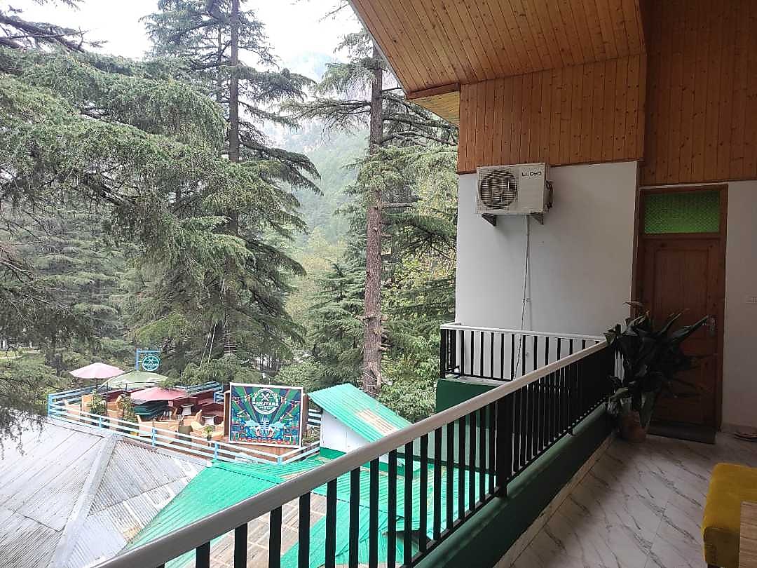 The Rainbow Inn and Cafe Best Rates on Kasol Hotel Deals, Reviews & Photos