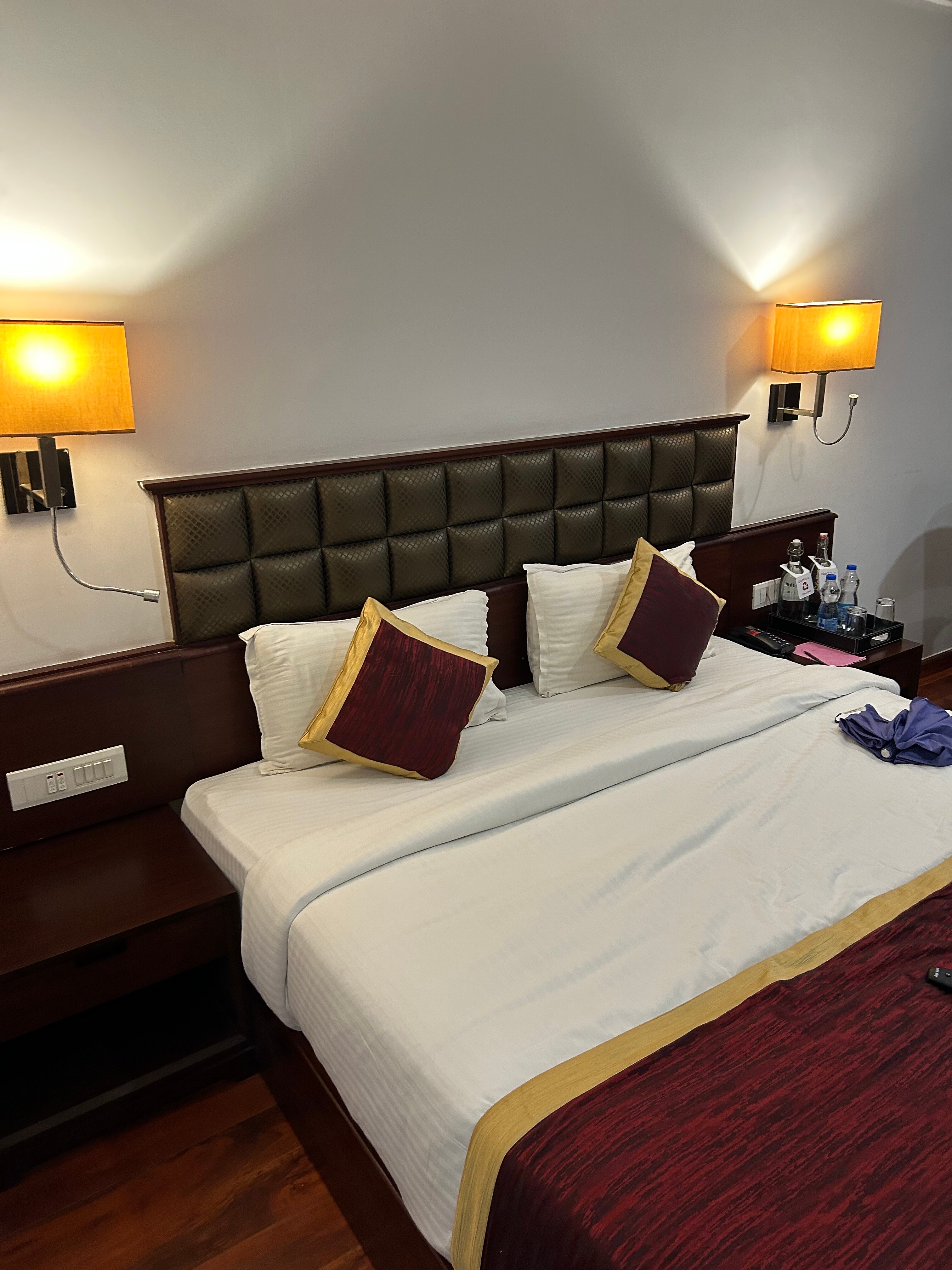 Raaj Bhaavan Clarks Inn , Chennai 𝗕𝗢𝗢𝗞 Chennai Hotel 𝘄𝗶𝘁𝗵 𝗙𝗥𝗘𝗘 𝗖𝗮𝗻𝗰𝗲𝗹𝗹𝗮𝘁𝗶𝗼𝗻