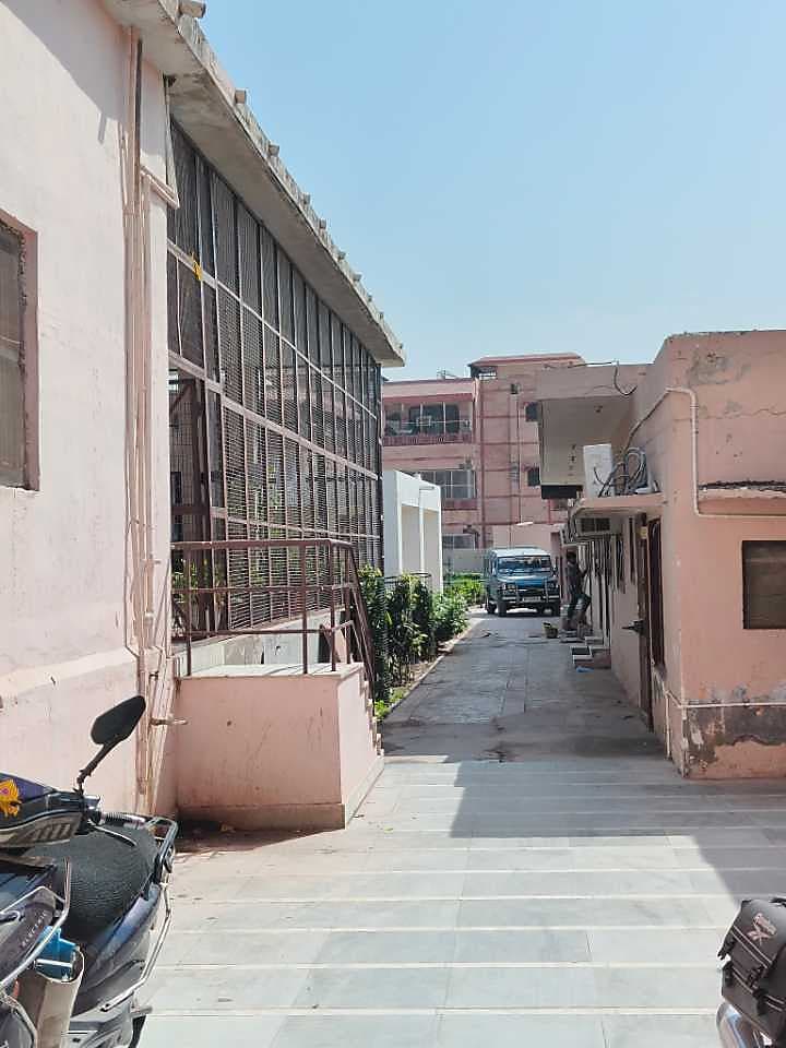 Photos of Radha Madhav Ashram Vrindavan - Aashram in Vrindavan