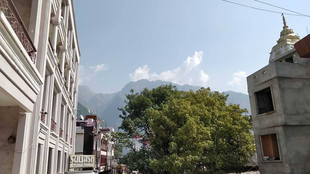 Hotel Subash International 𝗕𝗢𝗢𝗞 Katra Hotel 𝘄𝗶𝘁𝗵 𝗙𝗥𝗘𝗘 𝗖𝗮𝗻𝗰𝗲𝗹𝗹𝗮𝘁𝗶𝗼𝗻