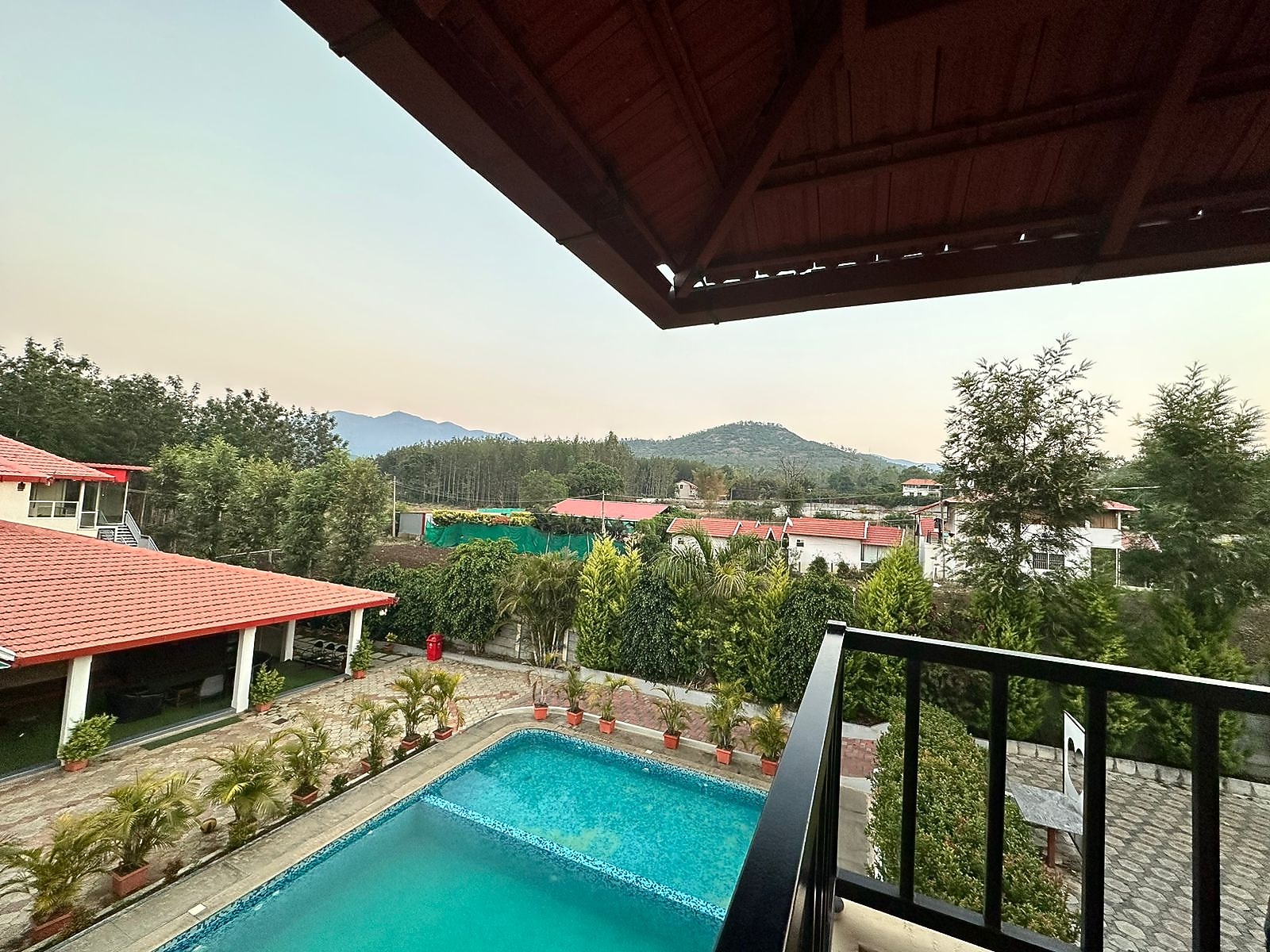 Chirooss Homestay | Dorms & Rooms 𝗕𝗢𝗢𝗞 Chikmagalur Homestay 𝘄𝗶𝘁𝗵 𝗙𝗥𝗘𝗘 ...