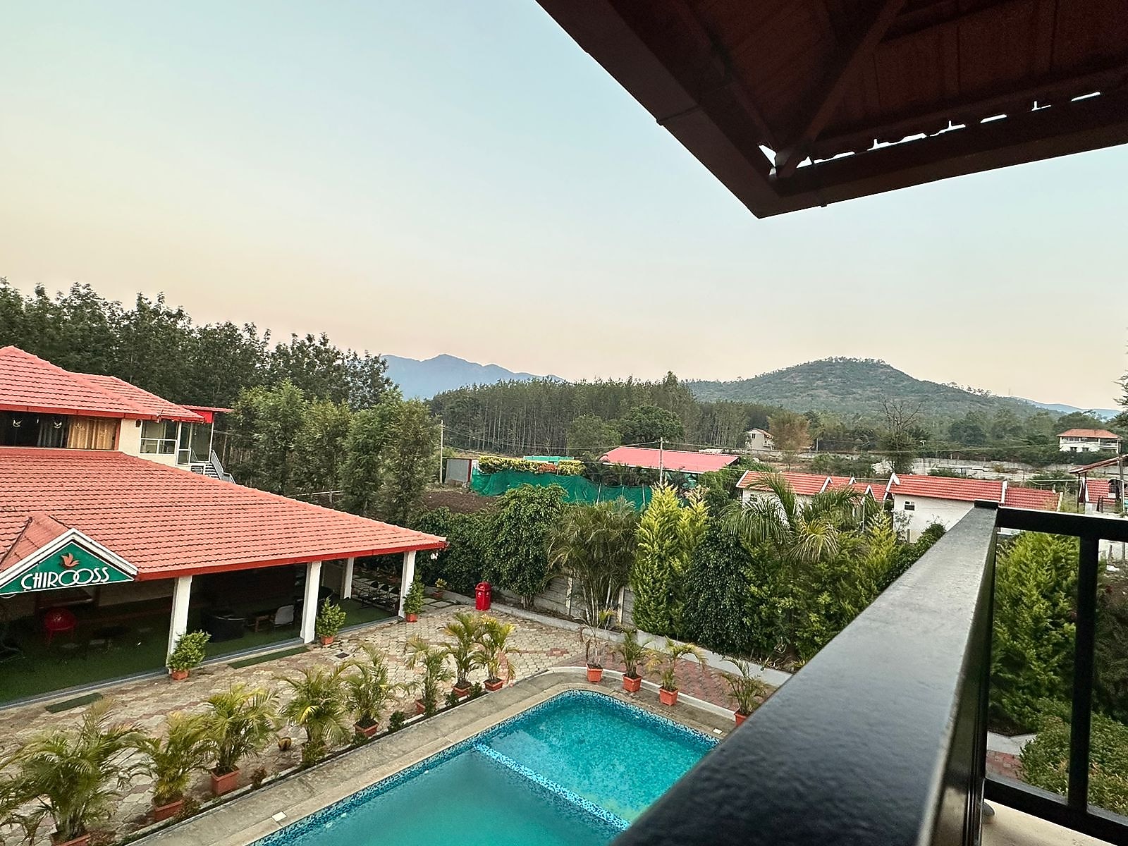 Chirooss Homestay | Dorms & Rooms 𝗕𝗢𝗢𝗞 Chikmagalur Homestay 𝘄𝗶𝘁𝗵 𝗙𝗥𝗘𝗘 ...