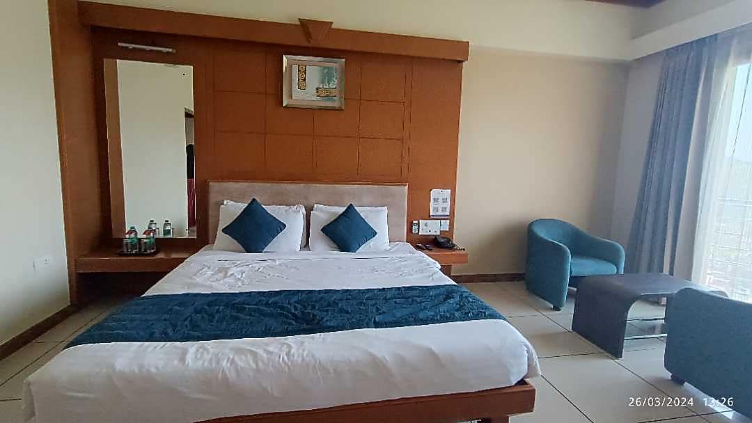 Aakar Lords Inn - Pure Veg 𝗕𝗢𝗢𝗞 Saputara Resort 𝘄𝗶𝘁𝗵 𝗙𝗥𝗘𝗘 𝗖𝗮𝗻𝗰𝗲𝗹𝗹𝗮𝘁𝗶𝗼𝗻