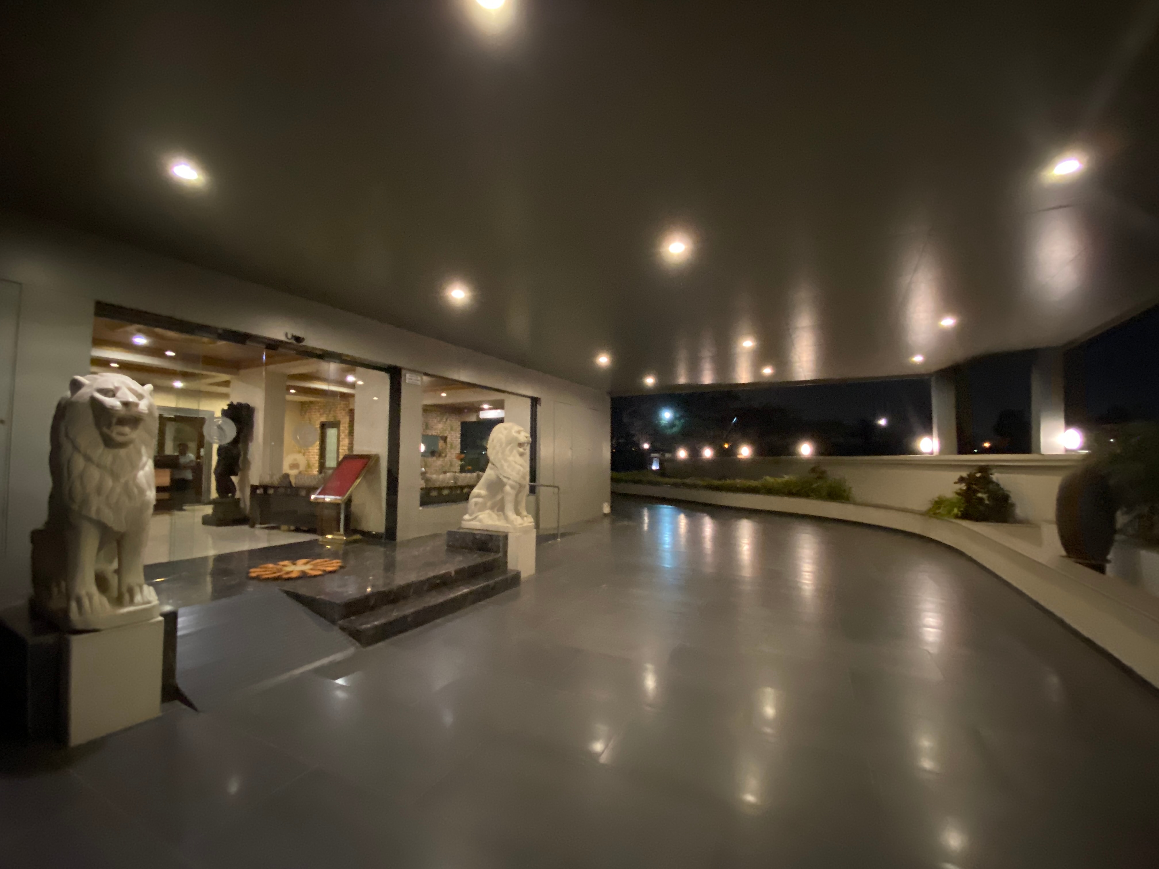 HOTEL CASA RIVA | Surat Hotel BOOK @ ₹1