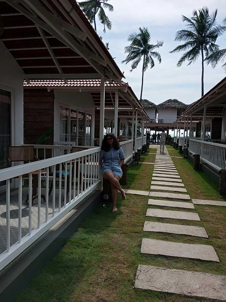 Mosh By The Shore 𝗕𝗢𝗢𝗞 Goa Cottage 𝘄𝗶𝘁𝗵 ₹𝟬 𝗣𝗔𝗬𝗠𝗘𝗡𝗧