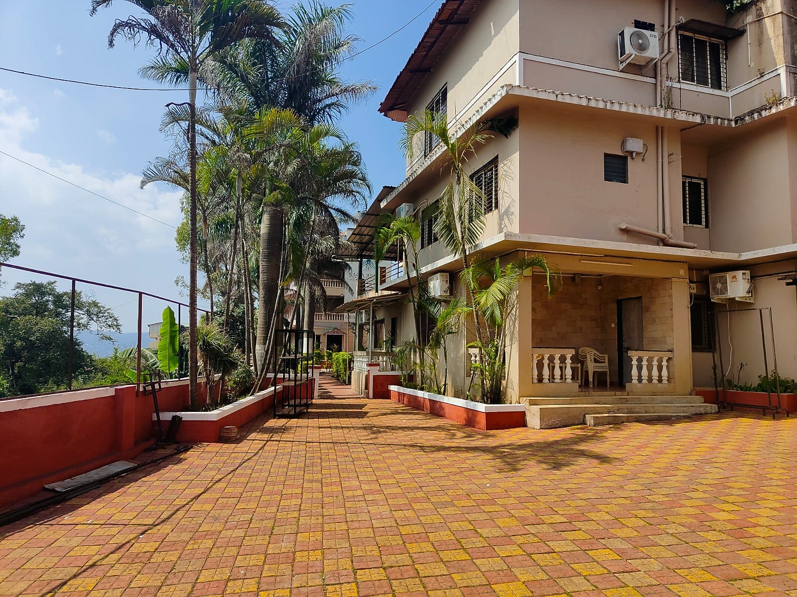 Saga Resort 𝗕𝗢𝗢𝗞 Mahabaleshwar Hotel 𝘄𝗶𝘁𝗵 ₹𝟬 𝗣𝗔𝗬𝗠𝗘𝗡𝗧