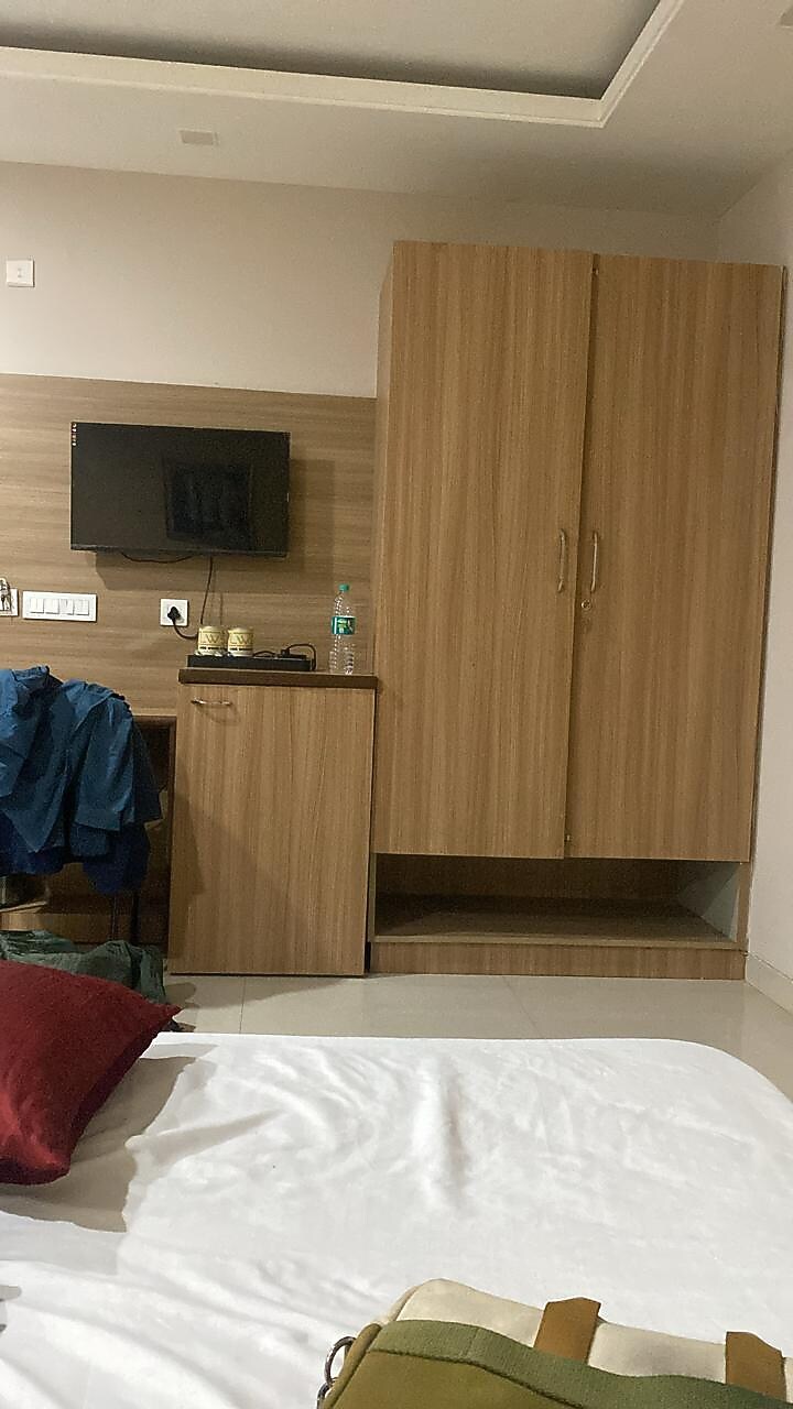 Limewood Stay Silver Studio Apartment Near Golf Course Road, Gurgaon ...