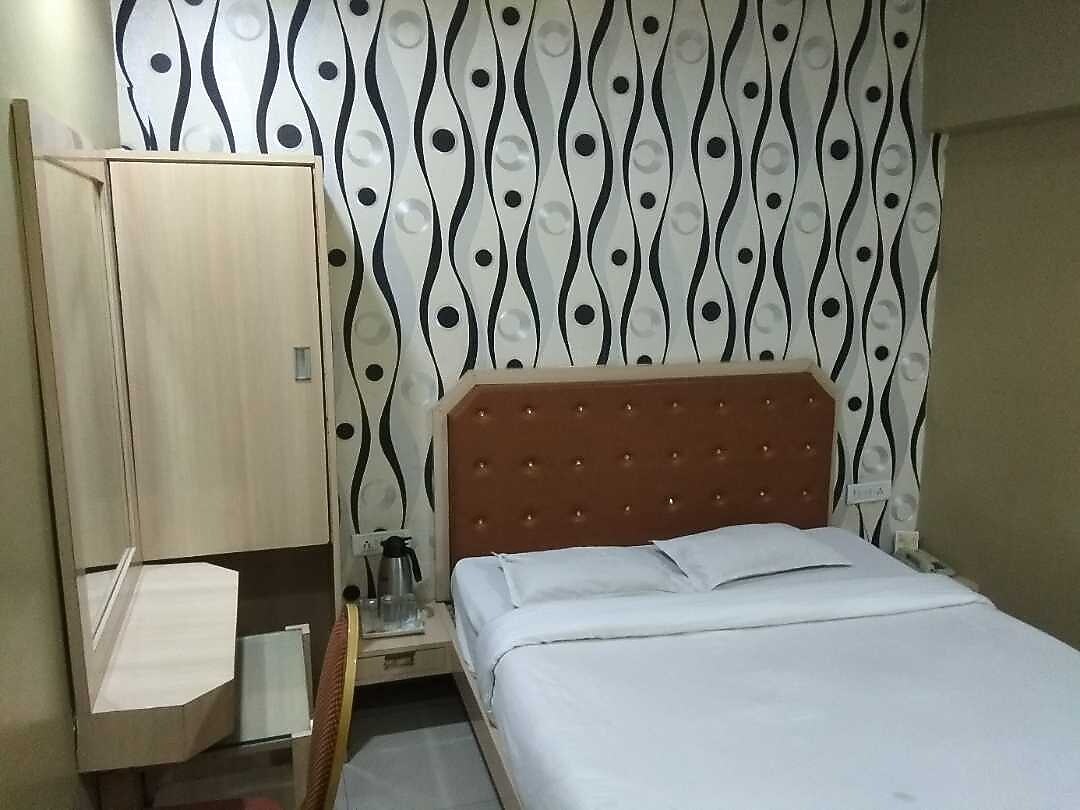 Hotel Samdariya inn 100% Money Back 𝗕𝗢𝗢𝗞 Jabalpur Hotel 𝘄𝗶𝘁𝗵 𝗙𝗥𝗘𝗘 ...