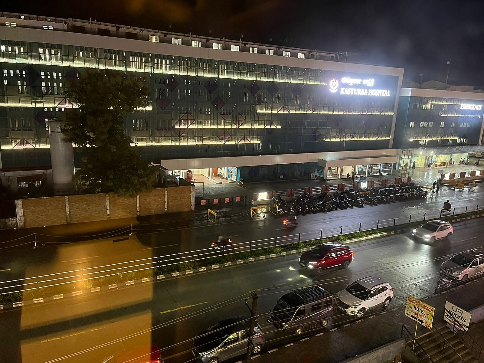 Home Town Galleria Manipal 𝗕𝗢𝗢𝗞 Udupi Hotel 𝘄𝗶𝘁𝗵 ₹𝟬 𝗣𝗔𝗬𝗠𝗘𝗡𝗧