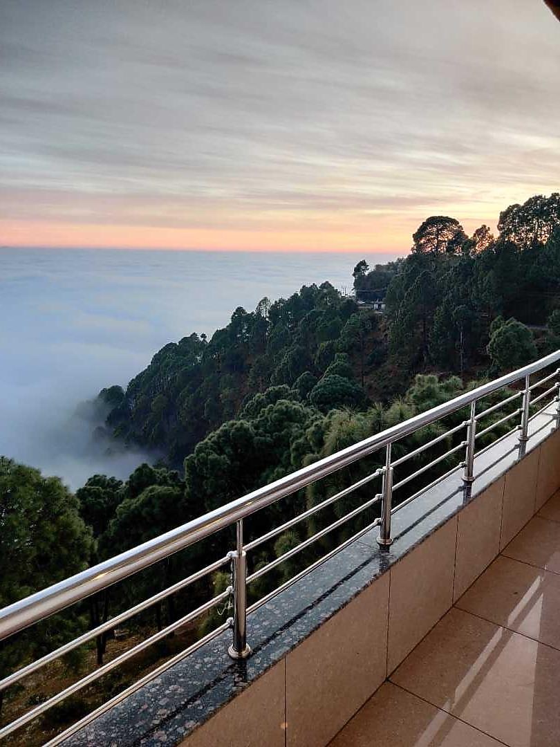 Hotel Ravine Palace | Lansdowne Resort BOOK @ ₹1