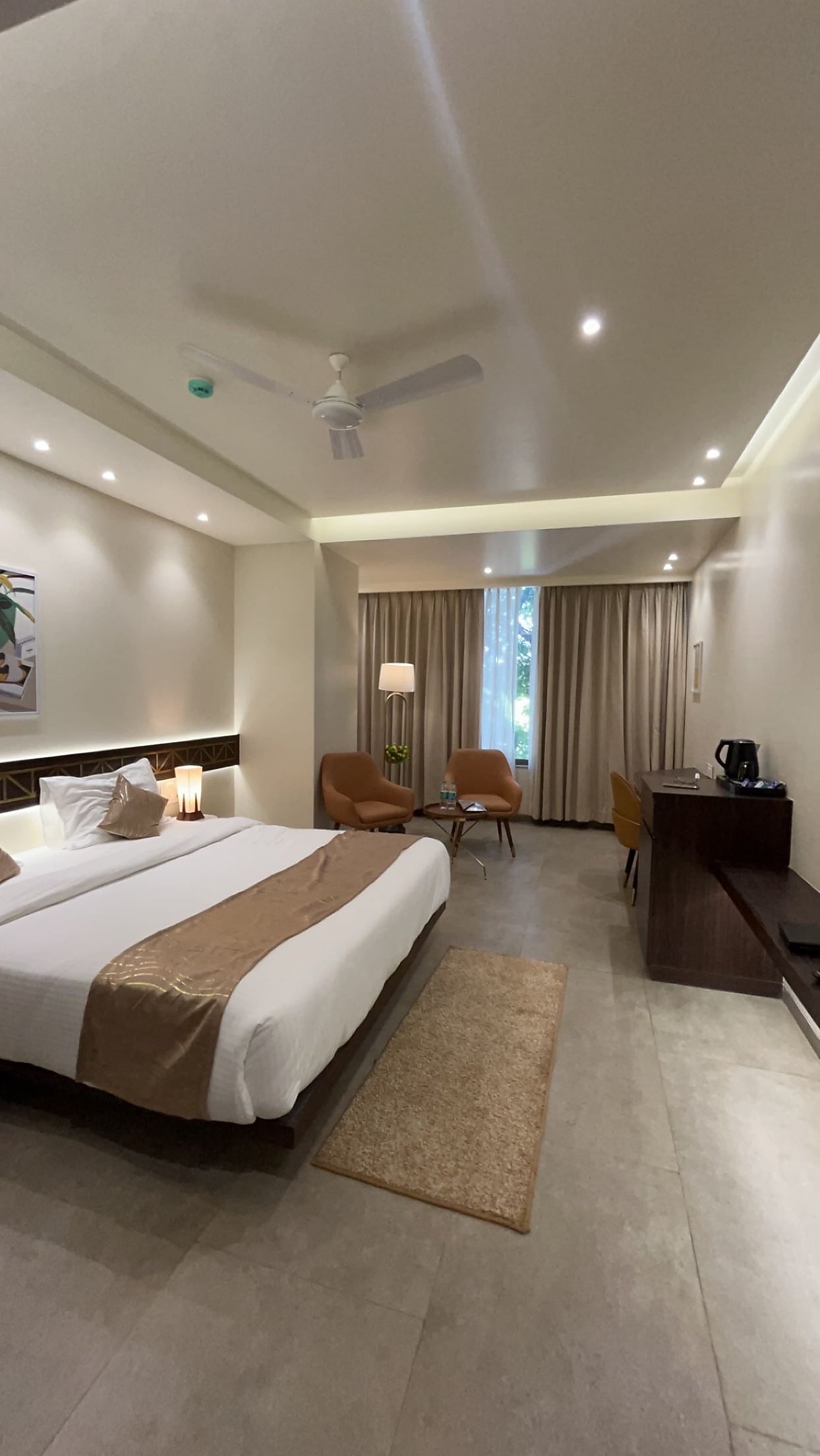 The Ambience Hotel 𝗕𝗢𝗢𝗞 Pune Hotel 𝘄𝗶𝘁𝗵 ₹𝟬 𝗣𝗔𝗬𝗠𝗘𝗡𝗧