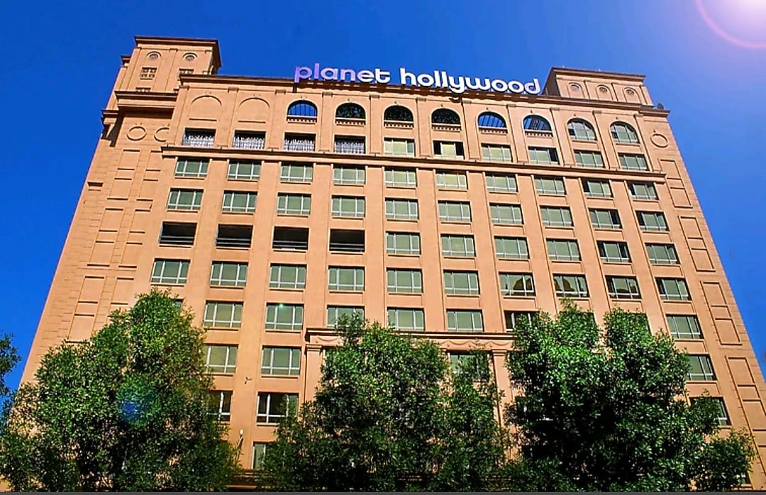 Planet Hollywood 𝗕𝗢𝗢𝗞 Thane Hotel 𝘄𝗶𝘁𝗵 ₹𝟬 𝗣𝗔𝗬𝗠𝗘𝗡𝗧