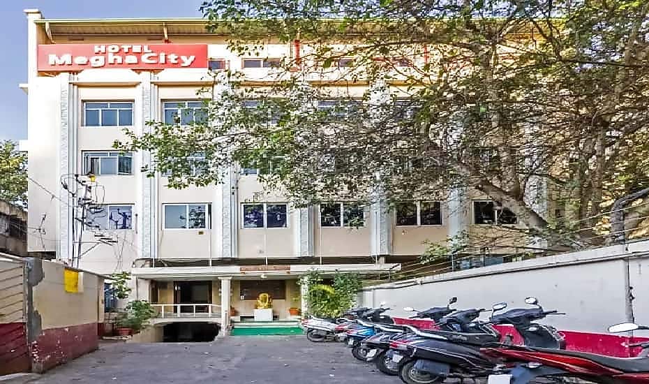 Hotel Megha City 𝗕𝗢𝗢𝗞 Hyderabad Hotel 𝘄𝗶𝘁𝗵 𝗙𝗥𝗘𝗘 𝗖𝗮𝗻𝗰𝗲𝗹𝗹𝗮𝘁𝗶𝗼𝗻
