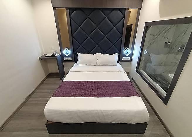 Hotel Classio 𝗕𝗢𝗢𝗞 Mumbai Hotel 𝘄𝗶𝘁𝗵 𝗙𝗥𝗘𝗘 𝗖𝗮𝗻𝗰𝗲𝗹𝗹𝗮𝘁𝗶𝗼𝗻