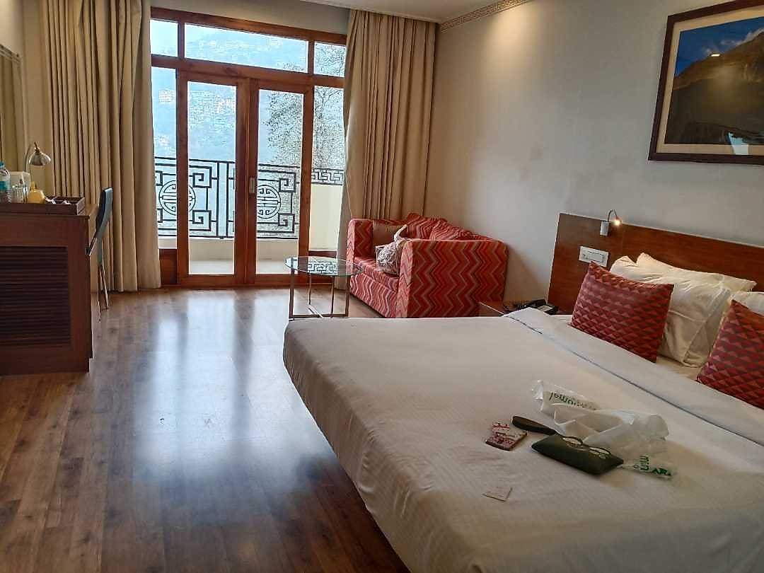 Lemon Tree Hotel Gangtok 𝗕𝗢𝗢𝗞 Gangtok Resort 𝘄𝗶𝘁𝗵 𝗙𝗥𝗘𝗘 𝗖𝗮𝗻𝗰𝗲𝗹𝗹𝗮𝘁𝗶𝗼𝗻