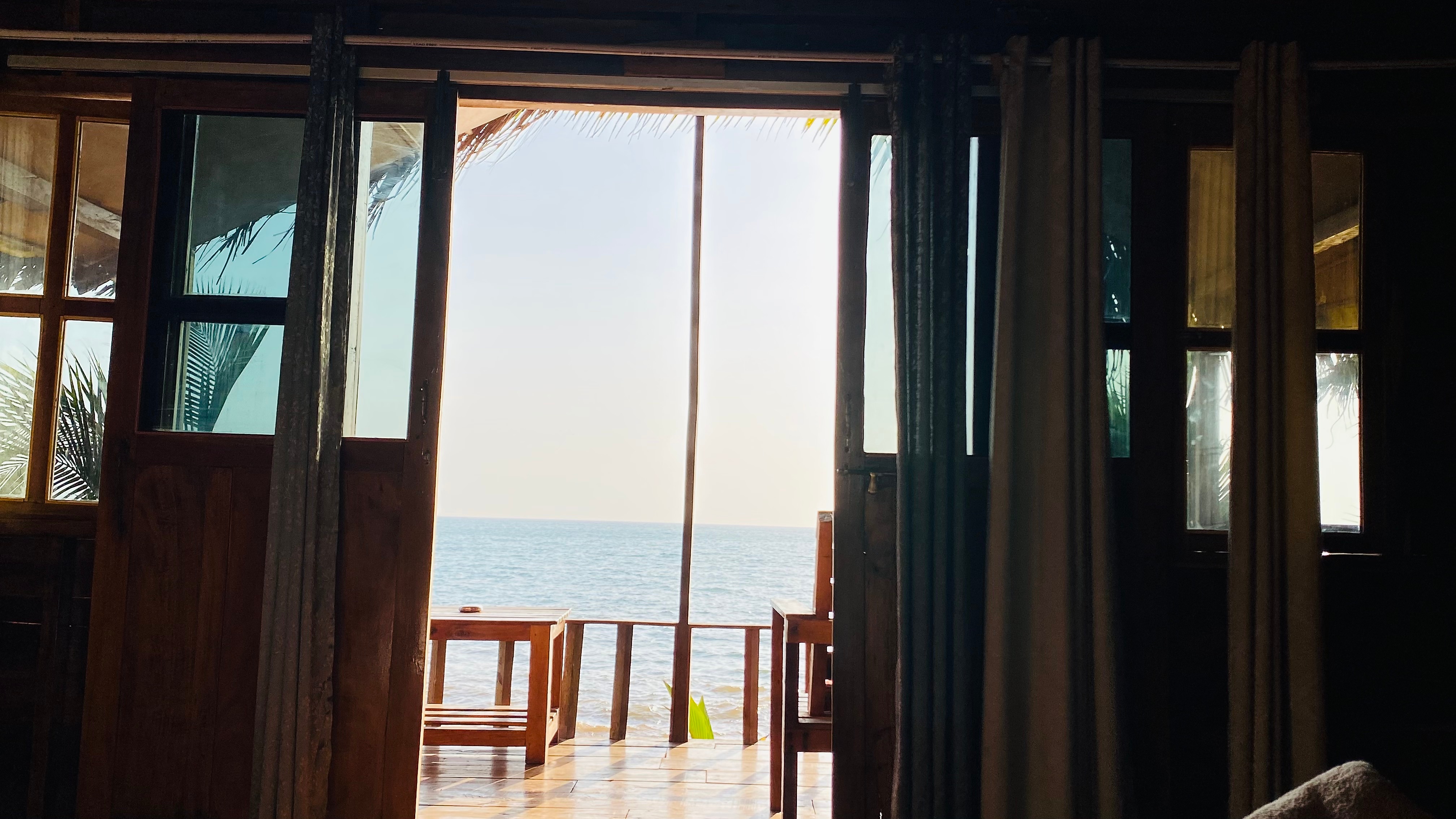 Blue Lagoon Resort | Room & Restaurant 𝗕𝗢𝗢𝗞 Goa Beach Hut 𝘄𝗶𝘁𝗵 𝗙𝗥𝗘𝗘 ...