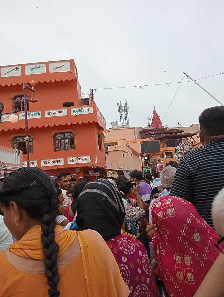 Awadh Royals Homestay Ayodhya 𝗕𝗢𝗢𝗞 Ayodhya Homestay 𝘄𝗶𝘁𝗵 𝗙𝗥𝗘𝗘 𝗖𝗮𝗻𝗰𝗲𝗹𝗹𝗮𝘁𝗶𝗼𝗻