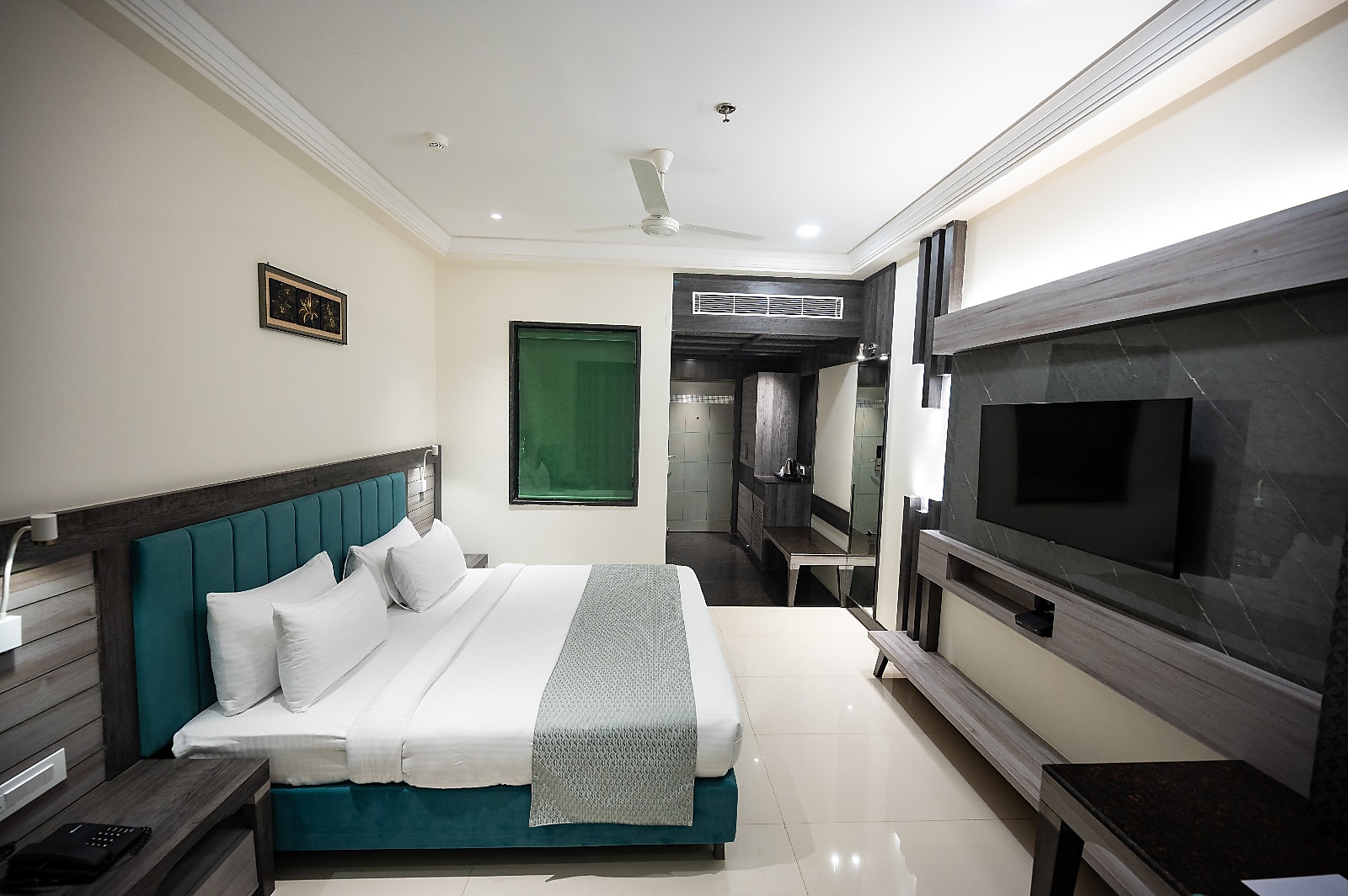 The Mudra hotel 𝗕𝗢𝗢𝗞 Varanasi Hotel 𝘄𝗶𝘁𝗵 𝗙𝗥𝗘𝗘 𝗖𝗮𝗻𝗰𝗲𝗹𝗹𝗮𝘁𝗶𝗼𝗻