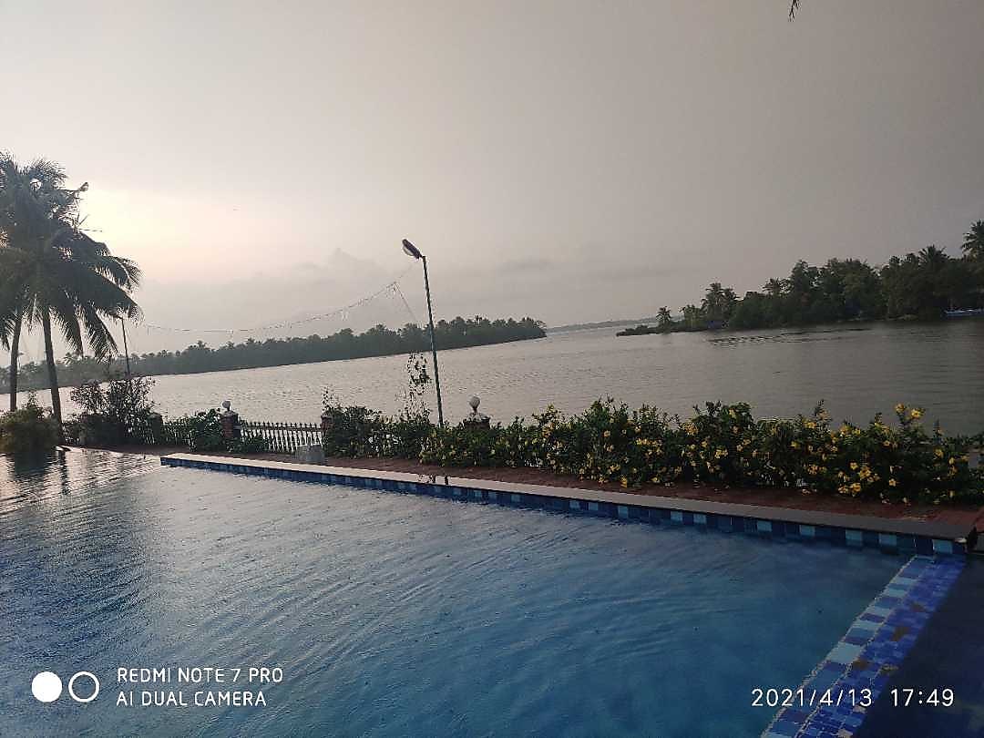 Kalathil Lake Resort Best Rates on Vaikom Hotel Deals, Reviews & Photos